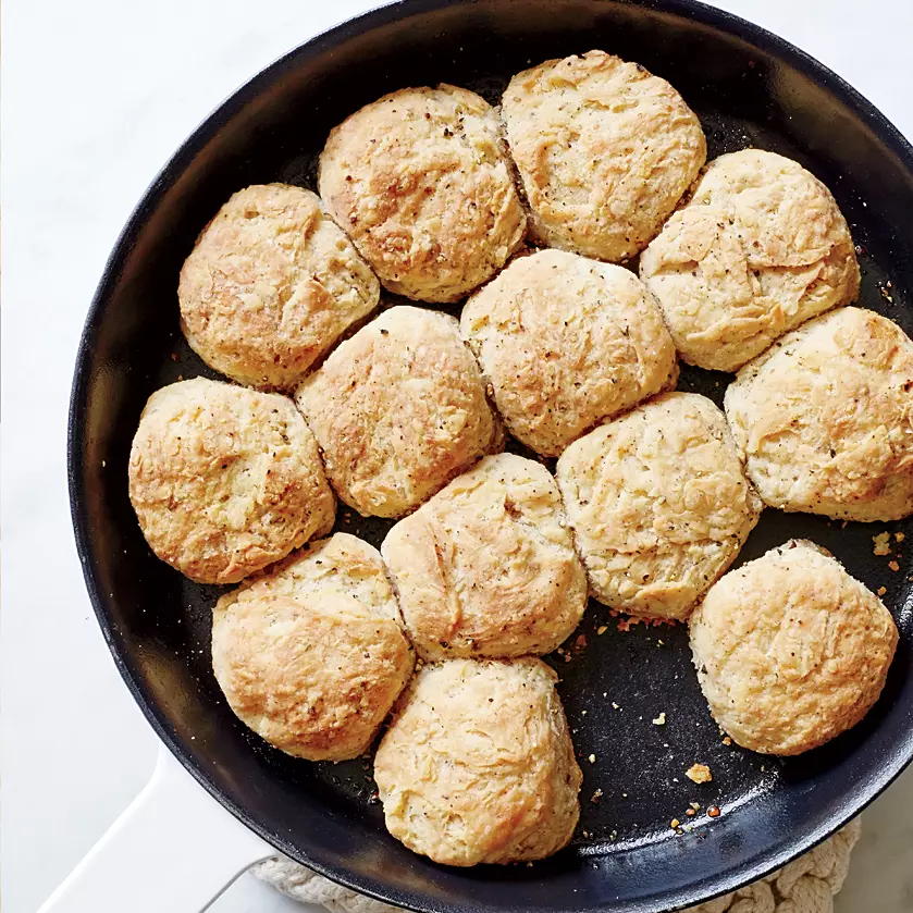 Biscuits Salt-and-Pepper Pull-Apart