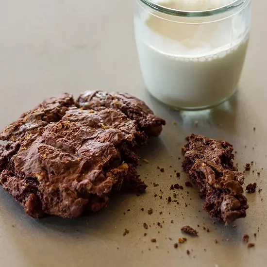 HD-201402-r-chewy-double-chocolate-cookies.jpg