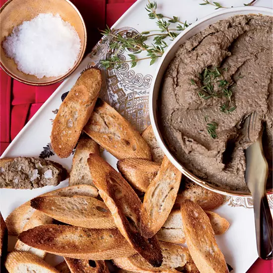 Chicken-lever-paté Toasts