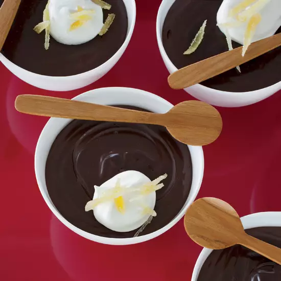 Dark-chocolate pudding mei kandearre gember