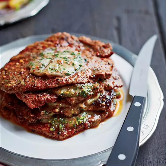 Iminithi Yezitaki Ze-Steak Nge-Herbed Anchovy Butter