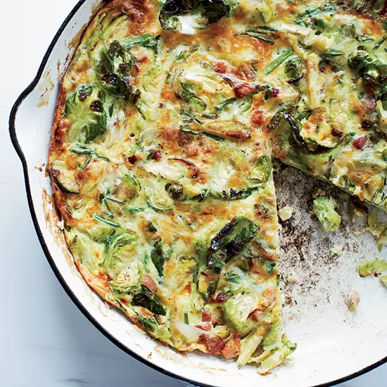 Brussels Sprout, Bacon ati Gruyère Frittata