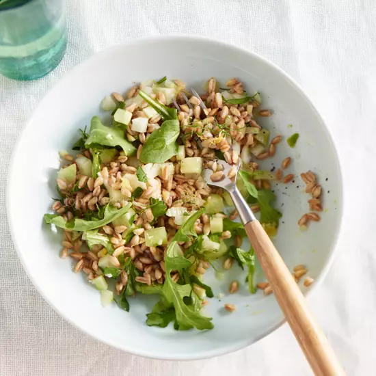 Rezene ve Roka ile Farro Salatası