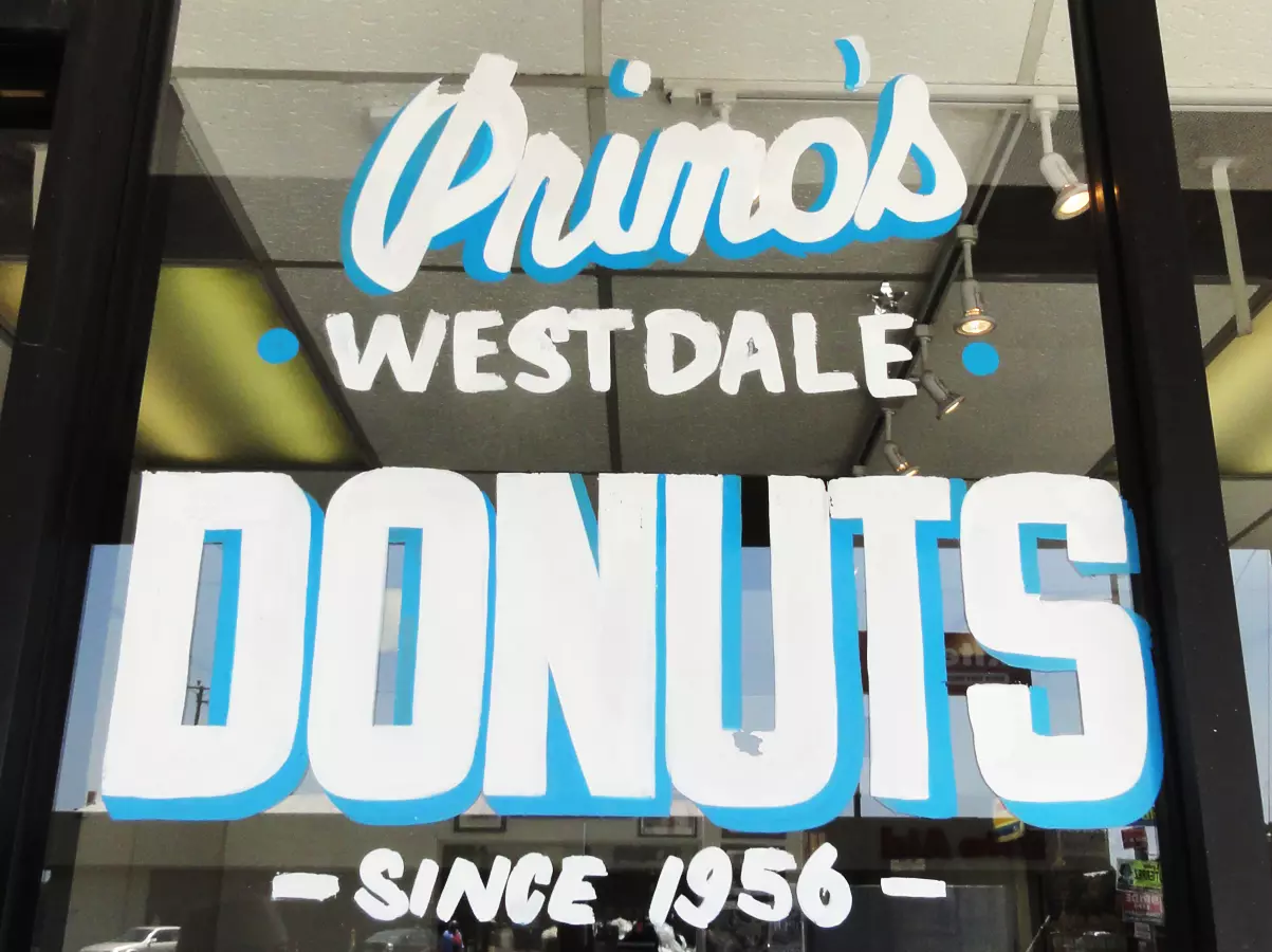 4 Primos Donuts.jpg ib