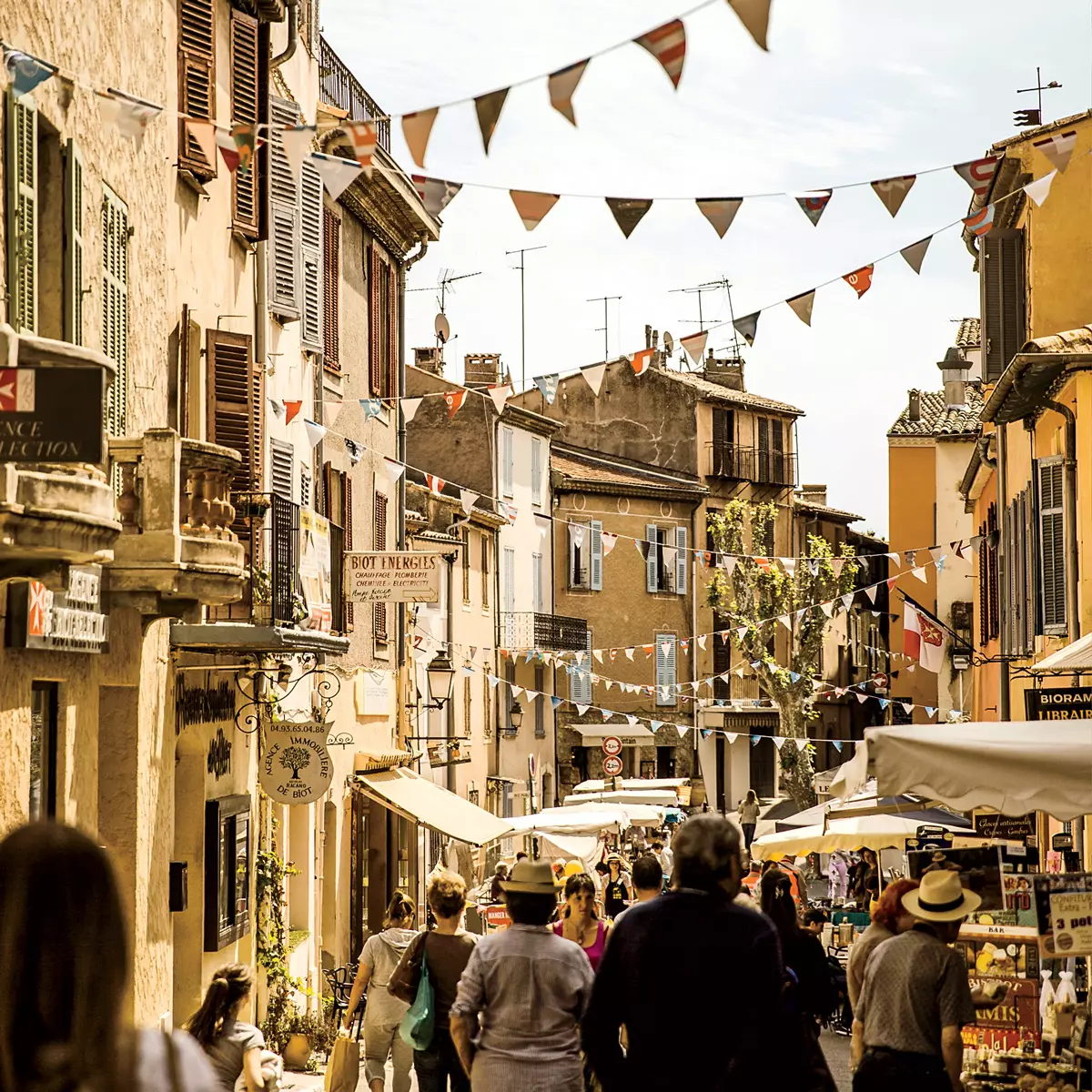 Rue Saint-Sebastien, Provence