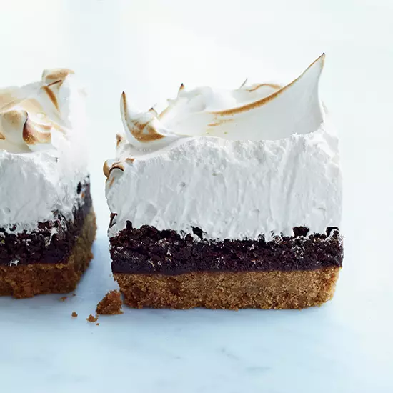 S'mores Bars bi Marshmallow Meringue