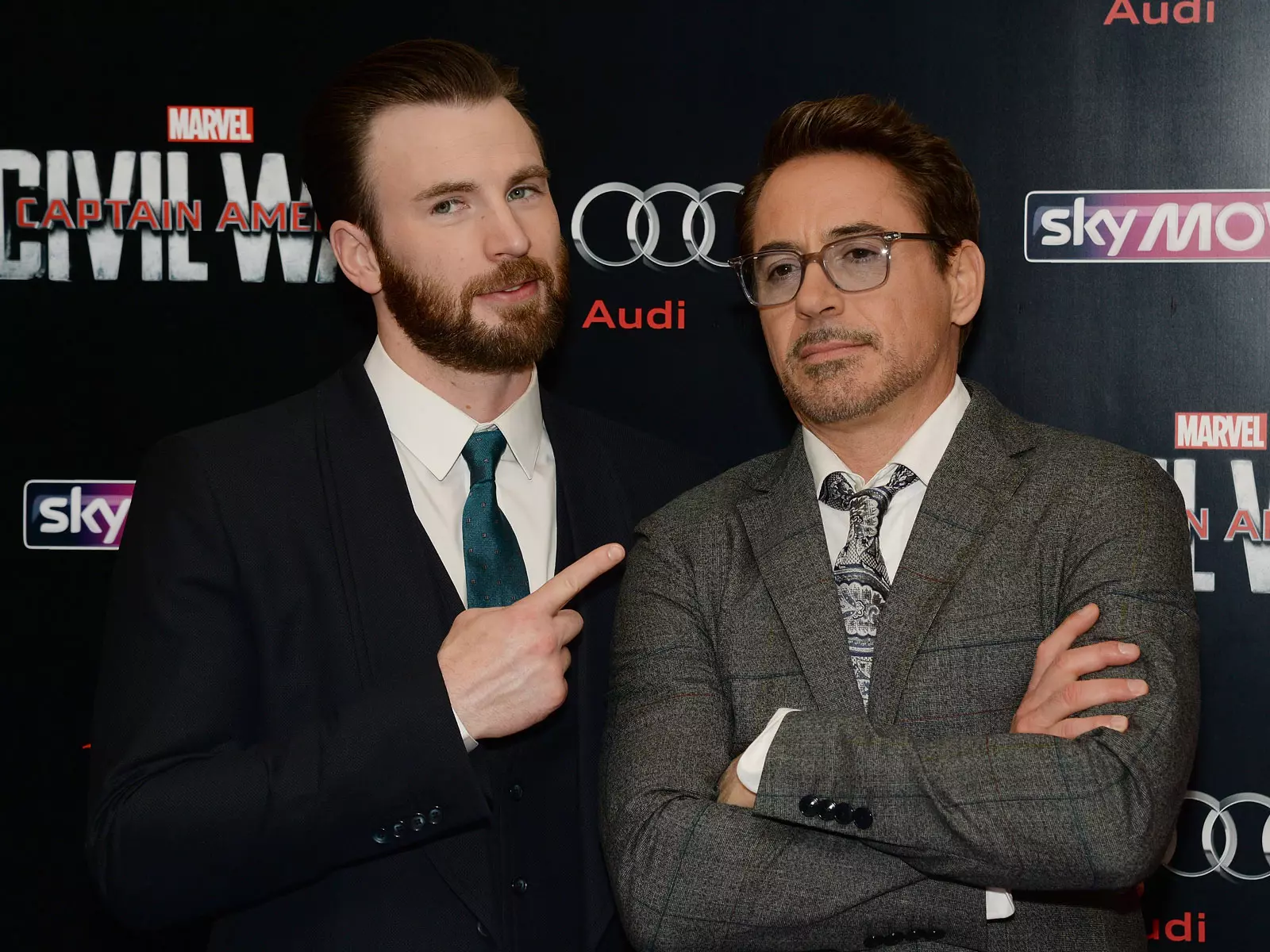 Chris Evans naRobert Downey Jr.