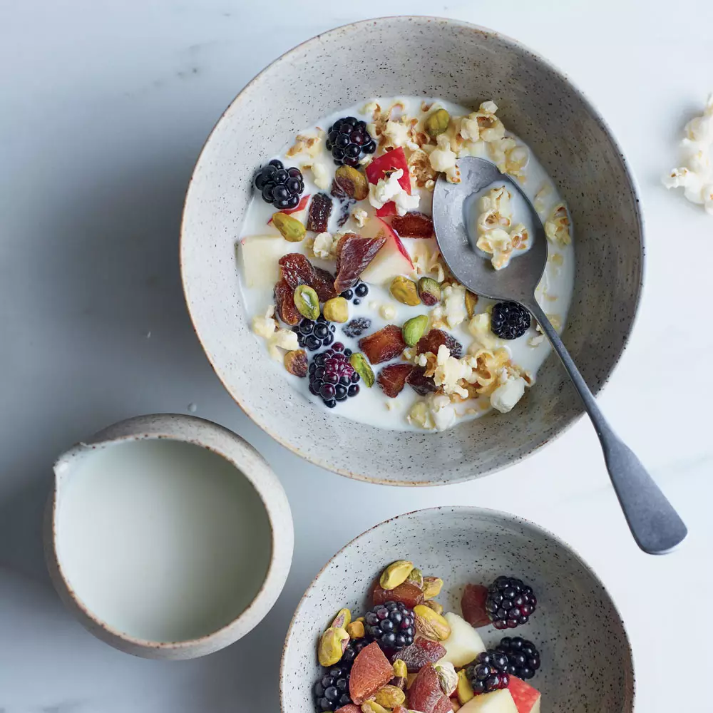 Frokost popcorn og melk