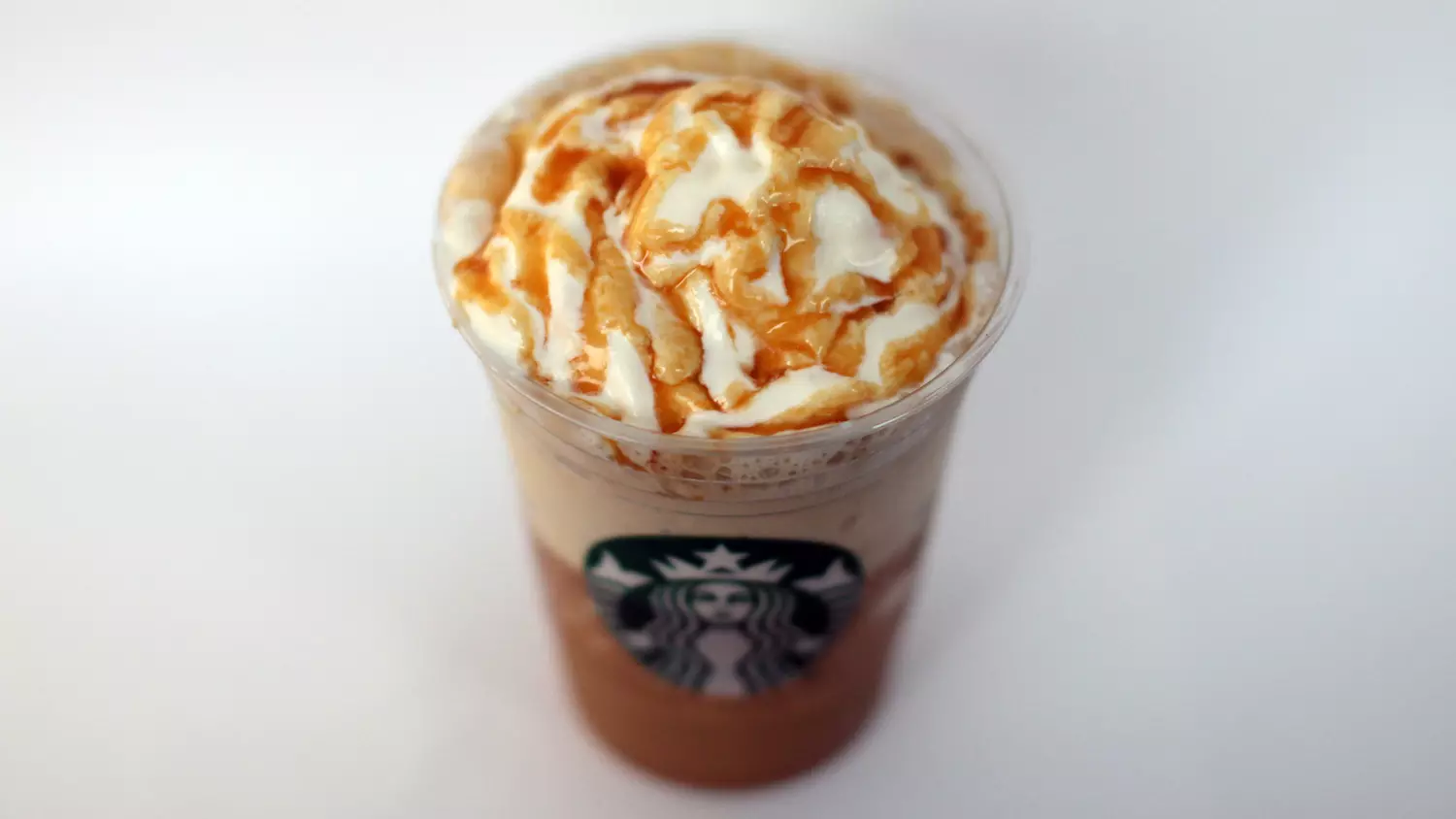 starbucks-sriracha-frappuccino-FT-Blog0417.jpg