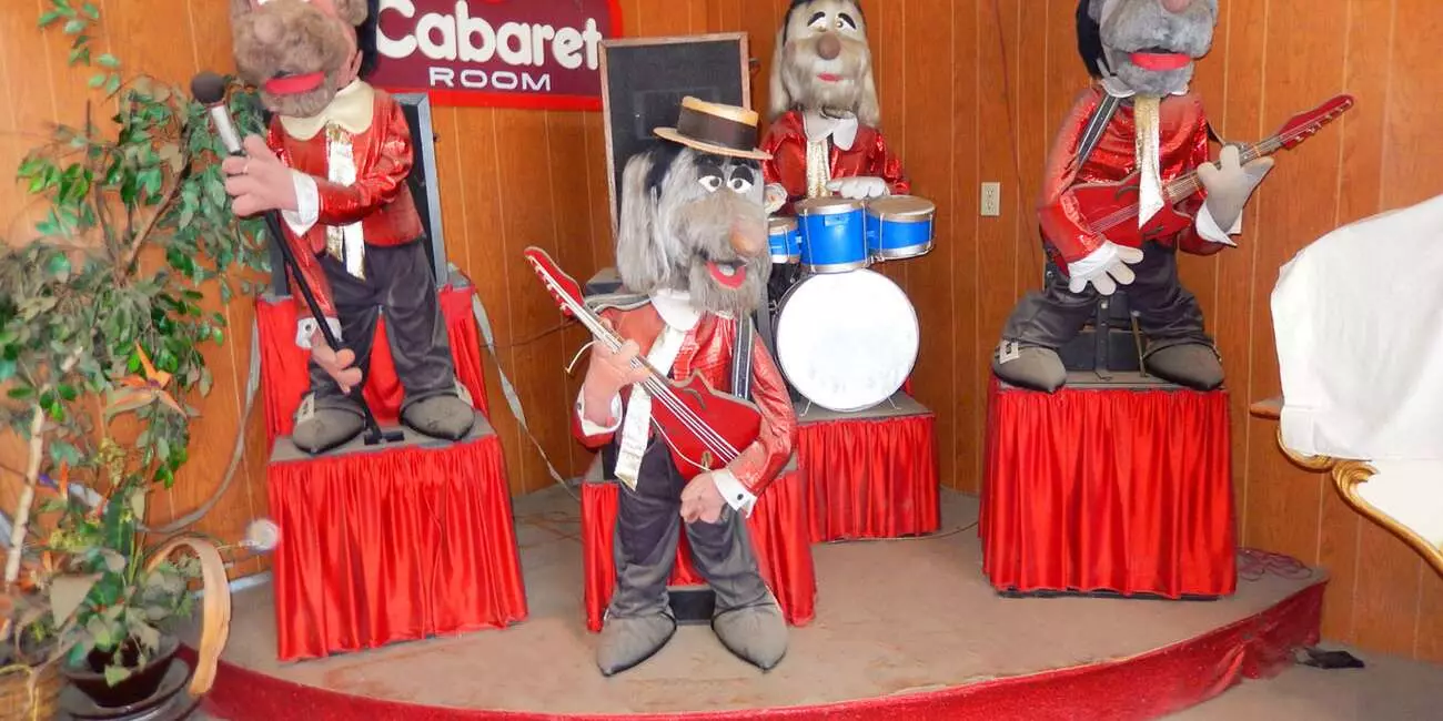 Egy Chuck E. Cheese Animatronic Band 5000 dollárért eladó a Craigslisten