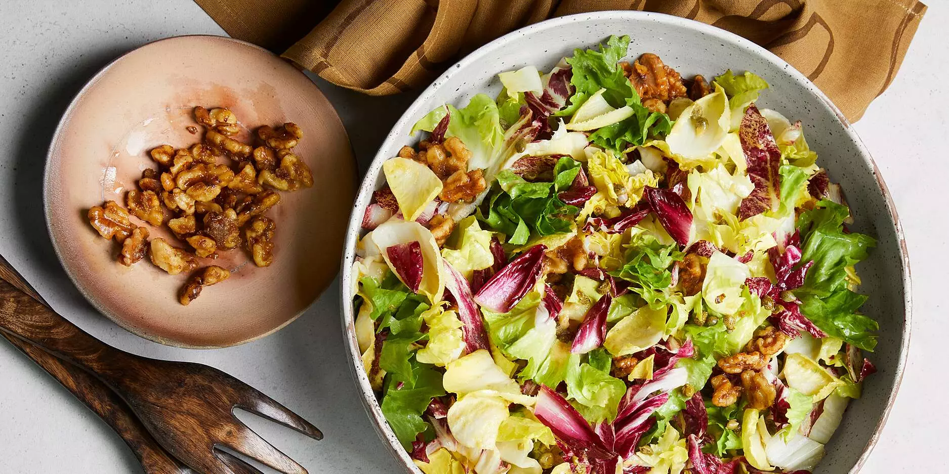 Tento šokující veganský Caesar salát chutná skutečně úžasně