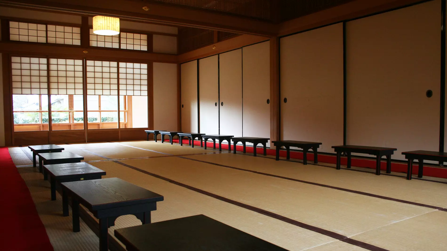 Interiér japonského chrámu