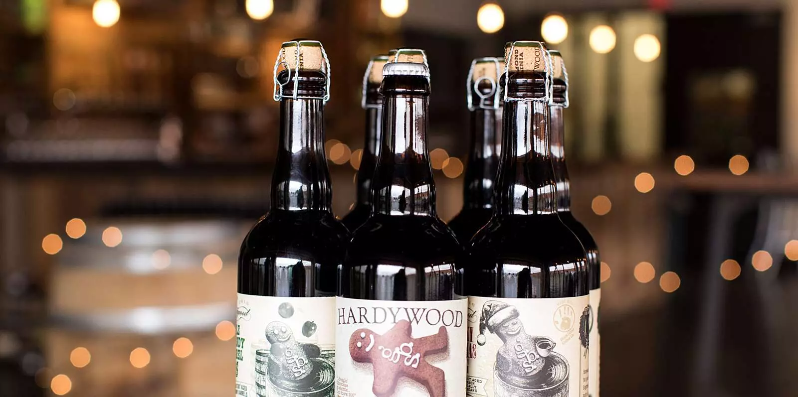 Kiel Kristnaska Biero Konstruis Bierfarejon: La Rakonto de la Gingerbread Stout de Hardywood