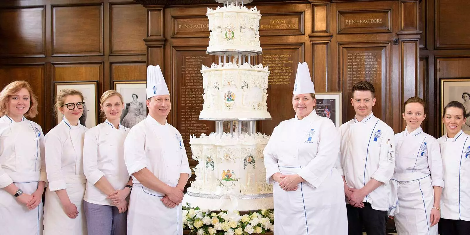 Le Cordon Bleu Лондон ханыша Элизабеттин үйлөнүү үлпөт тортун кайра жаратты