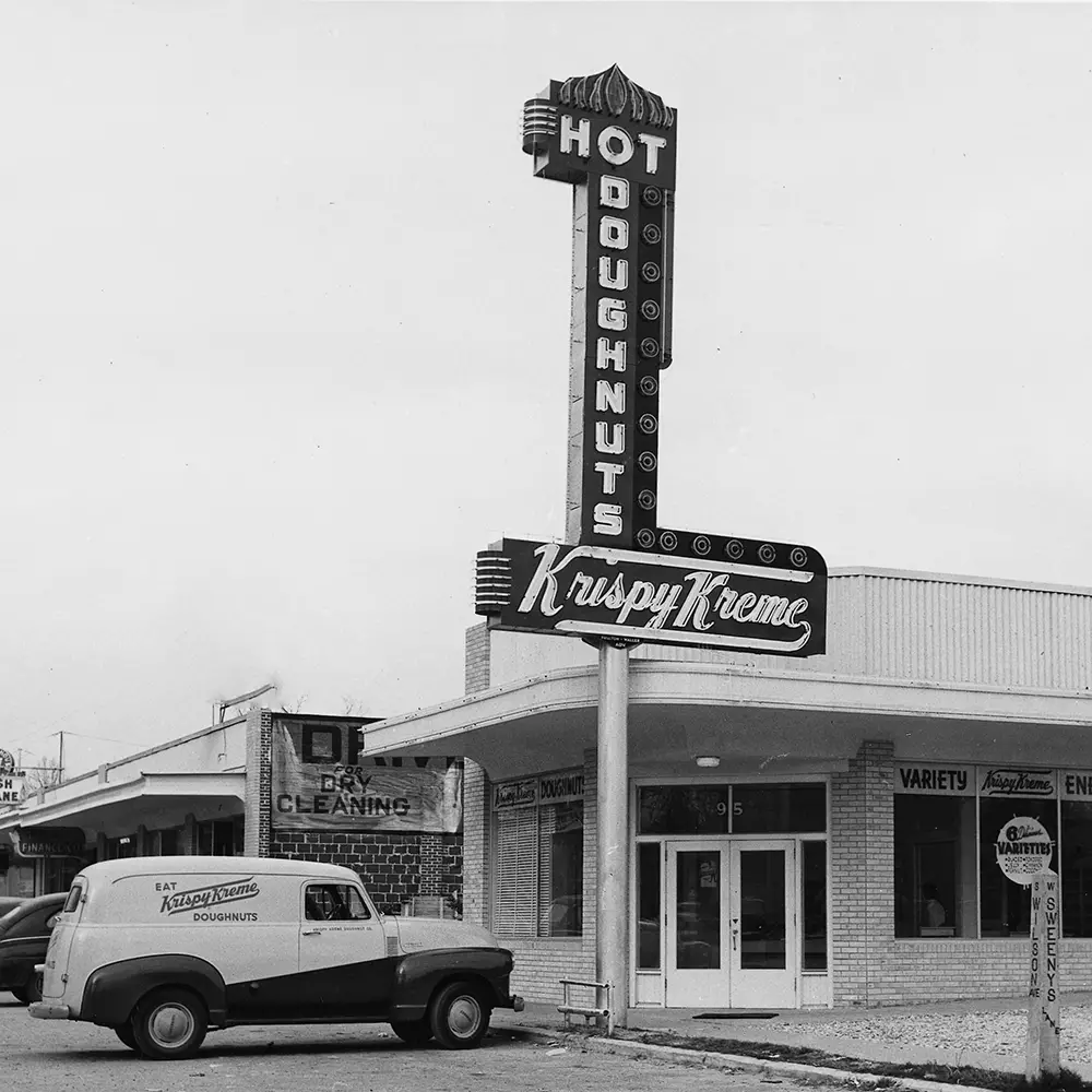 1947-nji ýyldan başlap krispy kreme donutlary