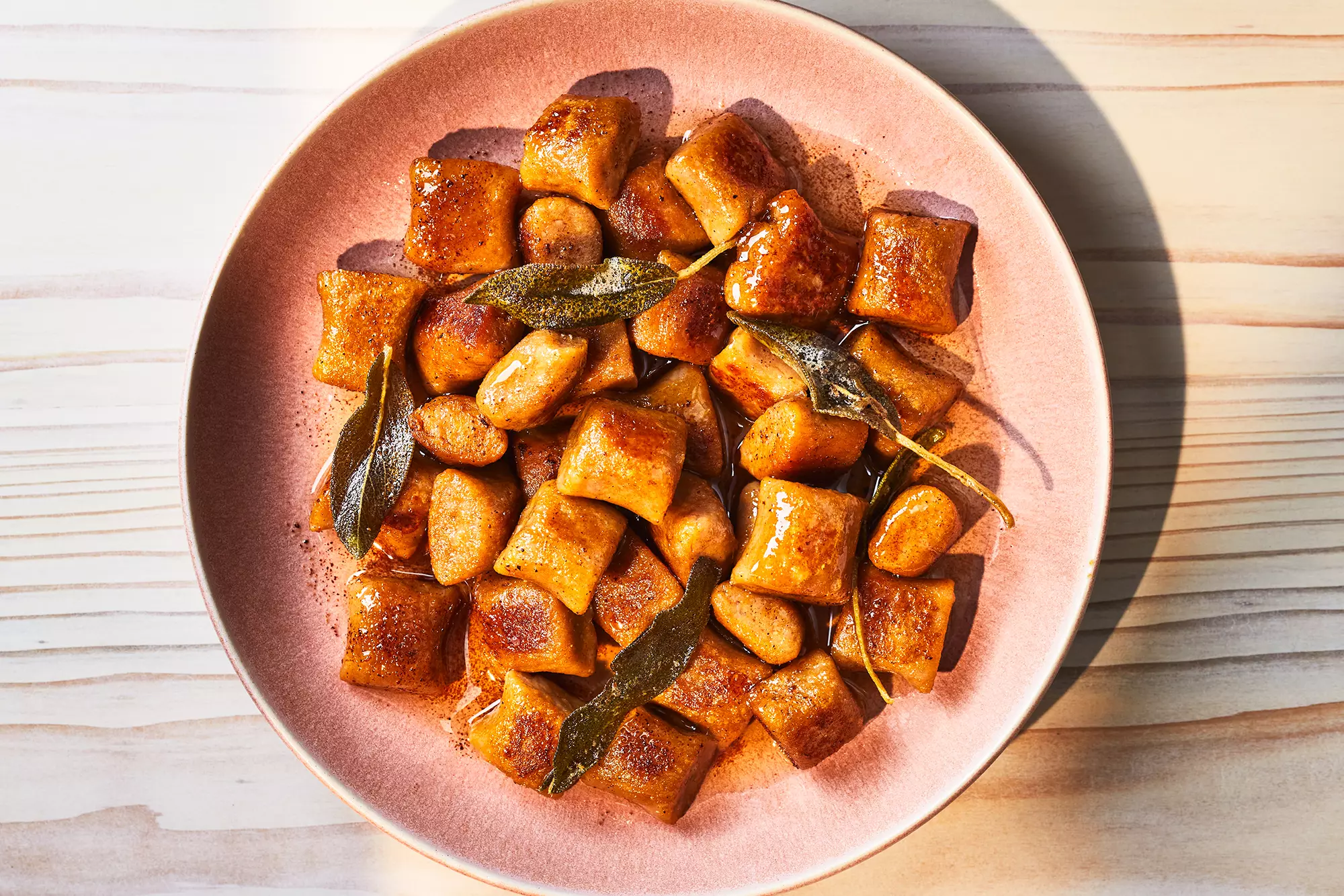 Ossola-Style Gnocchi e nang le Sage Butter Sauce