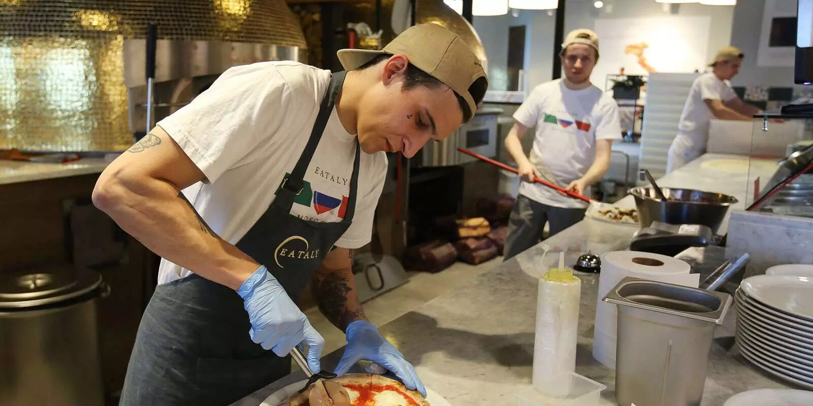 La malfermo de Eataly L.A. estis tiel freneze populara, ke ĝi fermiĝis dum unu tago por "retaksi"