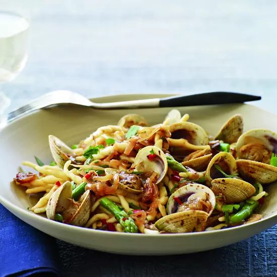 Trofie Pasta med Cockles, Chiles og sorte bønnesauce